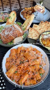 Ctrl_Alt_DelEAT on Instagram: "@greenkitchennyc is the IDEAL neighborhood spot in the upper east side! They are kind of like an upscale diner with menu classics but their atmosphere has a gorg bar and TVs! The menu is affordable and has large portions - I would DEFINITELY recommend the spicy vodka pasta with sausage! I already can’t wait to go back to try their brunch 🫶"