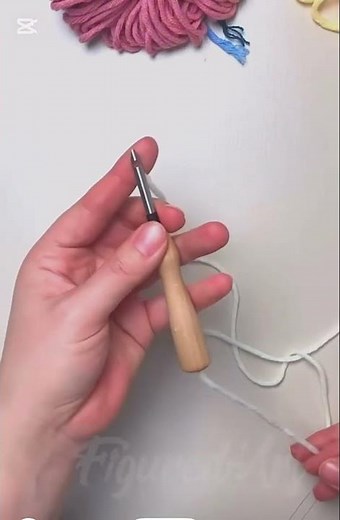 How to thread the punch needle