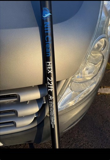 Anti-Spin Window Cleaning Pole for Safety