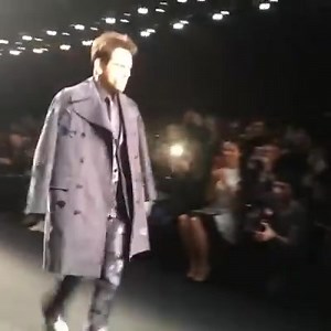 Zoolander just walked the Valentino show at Paris Fashion Week! http://bzfd.it/1E3kY1L | BuzzFeed UK
