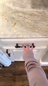 15K views · 181 reactions | Here’s how I’ve been organizing my kitchen drawers! It feels so good to have everything so tidy! Everything can be found on Amazon here: https://amzn.to/3jMqdVH | Taryn Whiteaker Designs | Facebook