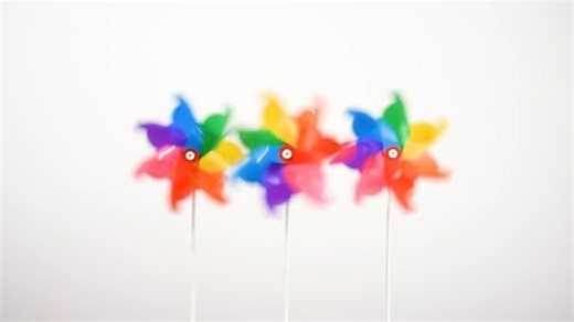 36 Stücke Windräder Bunt aus Kunststoff Windräder Set Party Dekoration Kinderwindmühle Party Spielzeug Mitgebsel Windmühle für Kinder Balkon Terrasse Kindergeburtstage Garten Rasen Dekor