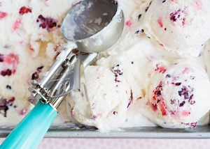 3-Ingredient No-Churn Ice Cream Recipe - I Heart Naptime