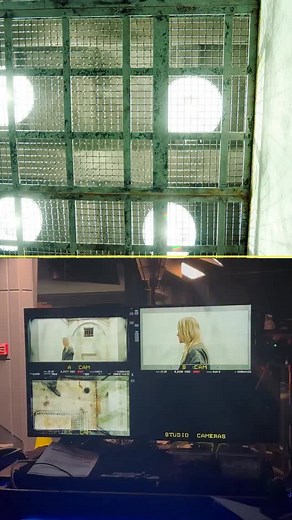 This scene had us like 🫣 Go behind the scenes of how we filmed this intense moment on #TheMorningShow. The Season 4 finale is NOW streaming on @AppleTV! | Hello Sunshine