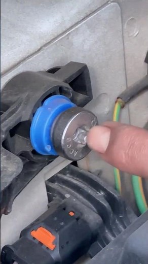 What battery does the Peugeot Partner use? We'll show you the ideal one 🔋 #PeugeotPartner #DPM3Ba...