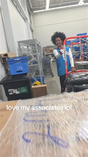 Understanding Forklifts and Pallet Jacks