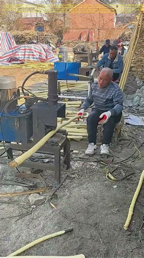 Preserving Heritage: How This Artisan Shapes White Wax Wood with Traditional Craftsmanship