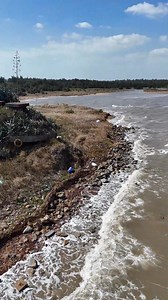 1.9K views · 54 reactions | 農曆九月十六逢大潮，潮水漫過 W013、W012、W011 據點沿岸。此時的 W012 據點被海水完全環繞，如同一座孤立小島，彷彿重現當年官兵獨立作戰、堅持到底的戰地精神。 | W-012 熾白安東 | Facebook