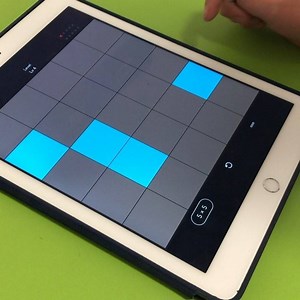 “Memory match app” by picup Inc is another I’m using with my older kids to work on spatial awareness and visual memory. A pattern of coloured squares is shown for 1 second before being hidden. Find the matching squares to move onto the next level. It starts with a 5x5 grid and can go up to 19X19. Most of my kids can only do the first few levels of the 5x5. Note: I only use apps as an adjunct to other work I am doing and only for a few minutes of our session time. #apps #otapps #kidslearning #vis