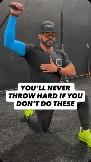 It’s World Series season, which means it’s officially the offseason for every one not wearing a Dodgers or Blue Jays jersey. Now is the time to commit to your arm care routine and build elite throwing velocity, starting with your bands. Stop neglecting them. This is the minimum arm care protocol you should be doing, and you can perform it three times a day. Use code “CHIPS” for free shipping from Bruce Bolt⚡️ The key to increasing pitching velocity is not just throwing harder, but strengthening 