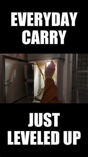 Now on Kickstarter: Coin-Sized Titanium Magnetic Flashlight with 5 Light Colors