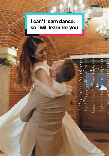 Send this to your fiancé and learn to dance together! 💃🏼🕺 This reel is not meant to offend anyone! 🫶 However, if the only ‘con’ is a lack of skills, you can still have a wonderful first dance. You don’t need talent - you just need the willingness. The rest can be learned 💖 If the thought ‘I can’t dance’ pops into your head - we have a solution for you 💃🏼🕺 We’ve created online first dance courses thanks to which you: ✨ learn without leaving your home ✨ choose the level that suits you ✨ re