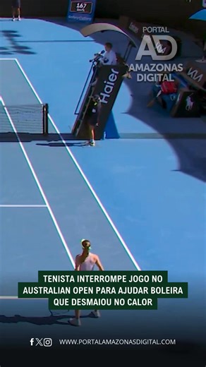 Um gesto que fez a diferença no Australian Open 👏 Durante a partida contra Ekaterina Alexandrova, Zeynep Sonmez interrompeu o jogo ao perceber que uma boleira passava mal em quadra por causa do forte calor e acabou desmaiando em Melbourne. O incidente aconteceu no fim do segundo set, quando os termômetros marcavam cerca de 28 °C na capital australiana. 📹 Reprodução/X:TheTennisLetter #portalamazonasdigital #tenis #australianopen #ekaterina | Portal Amazonas Digital