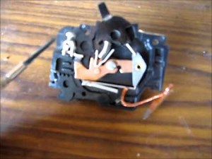 Circuit Breaker Disassembly & How It Works