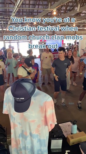 We approve of all flash mobs in front of our booth 🫡 #churchclapchallenge #churchclap #churchclaplinedance #christiantiktok #christiangirl #flashmob