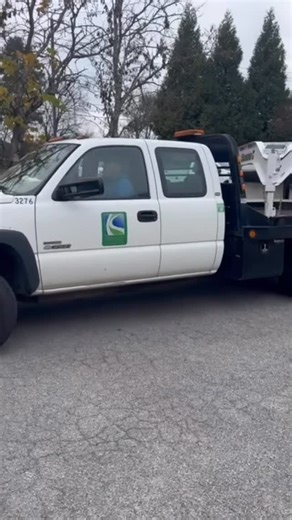 Knox County Parks and Recreation helped deliver 500 food boxes, complete with meat vouchers, to Cedar Springs Presbyterian Church for the Community Schools food distribution program. We’re so proud to support this community effort to help local families have access to food. 💚💙 | Knox County Parks & Rec
