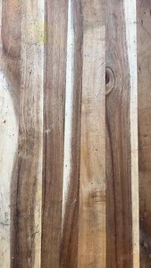 🦖🎄 TREE-REX is coming to town… and honestly, I think this might be my best Christmas card yet! 😄✨ This one’s roaring with festive fun and perfect for kids who love dinos just like my wee boy 🦕❤️ 🔔 Start with the eyes and nose creating a smile 😃 🪥 Add the teeth, tiny arms, a tail 🎁 Then decorate with fairy lights and baubles! Let me know jmjow younger on this one! (And tag a dino-lover who needs to draw this!) #treerex #christmascardideas #howtodraw #kidsdrawingideas #christmasforkids #si