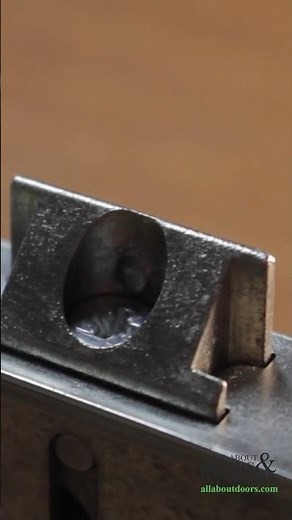 Rehand a Ferco 528 Multipoint Lock in Under 60 Seconds!