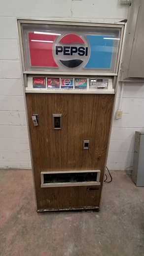 Pepsi vending machine #shorts [REPAIRMAN4LIFE]