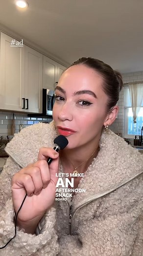 Ahh, the sweet sound of savings. And slicing fresh produce. Our App helps you spend LESS time and money on groceries so you can spend MORE time doing what you love, like making elaborate snack boards 💁‍♀️ 🍎 🌿 🫐 #ASMR #SaveBig #SnackIdeas #Veggies #Celery | Food 4 Less