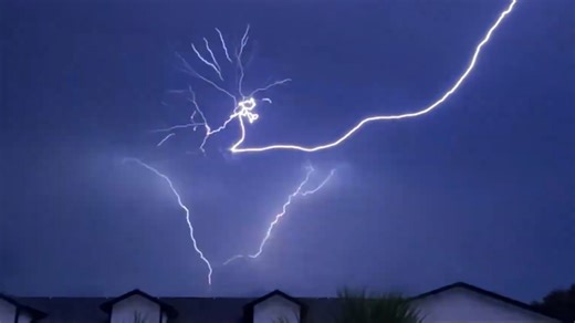 Lightning spiders across central Florida sky