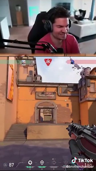 Pro Players React to Valorant Clip - Tips and Tricks Revealed!