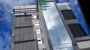 12 shares · 5 comments | SPOTTED : KAYO NA HUMUSGA SAFETY BA? ANG MGA MANGGAGAWA, BUTI PINAPAYAGAN NG SAFETY ENGINEER YUNG MGA GUMAGAWA UNSAFE ANG TUNTUNGAN PAG LUMAKAS ANG HANGIN... #katyanvlog | Katyan vlog | Facebook