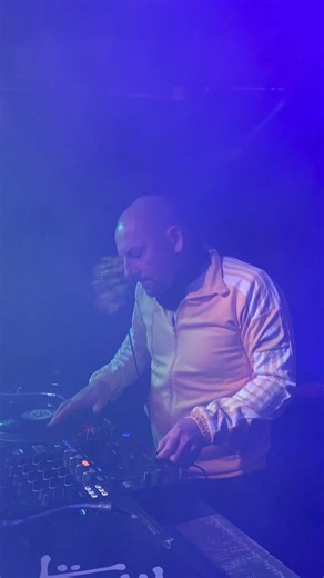 Having a little scratch up at 'Dance For Dementia' in Leicester last weekend :) #scratching #scratchdj #turntablism #turntablist | DJ Faydz