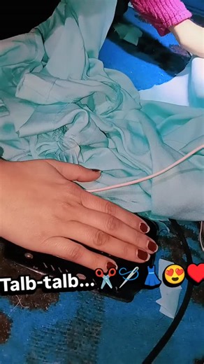 Shivani insa on Instagram: "Talb-talb teri h ✂️✂️🪡🪡👗👗♥️♥️😍😍#stichinglovers🤘✂️🥻❤️ #stiching_available💯properfitting✌️ #stichting #atichasuwannoi7months"