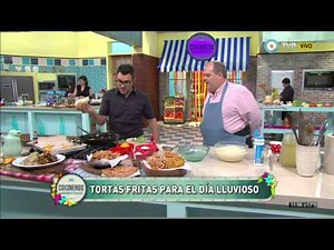 Tortas fritas del embudo para días lluviosos