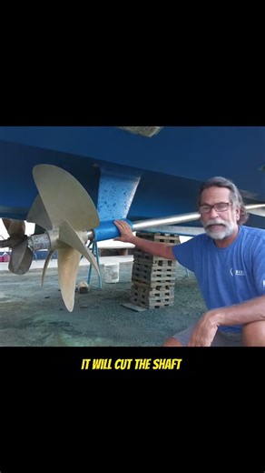 How to Inspect your Boat Props the Right Way!