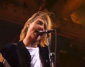 “Hate your enemies, save, save your friends. Find, find your place and speak, speak the truth.” Nirvana’s “Radio Friendly Unit Shifter” at Live and Loud in 1993. “What do I think I think? What is wrong with me? What is what I need?” #grungebible #nirvana #kurtcobain | The Grunge Bible