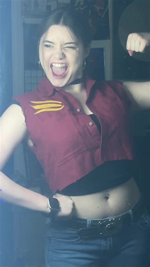lacc day 2! #claireredfield #claireredfieldcosplay #residentevil #residentevilcosplay #residentevilcodeveronica