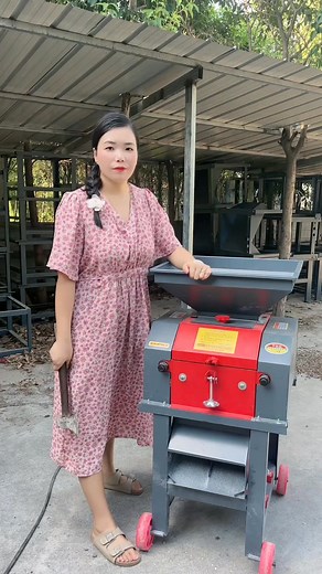 244K views · 1.7K reactions | New weighted and thickened double-roll crusher, corn crushing particle size is adjustable #CornCrusher#DoubleRollCrusher #GrainCrusher | New Tecnology | Facebook