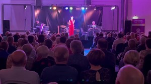 I really enjoyed performing Caledonia live in Glasgow last night ❤️🏴󠁧󠁢󠁳󠁣󠁴󠁿 🎶🎤 Dougie MacLean Ryan Turner Band Highland Radio | Sinead Black Music