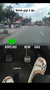 1.3M views · 18K reactions | Belok gigi 2 aja #belajarmengemudi #tutorial #mobilmanual #drivingschool | Fadil Enok | Facebook