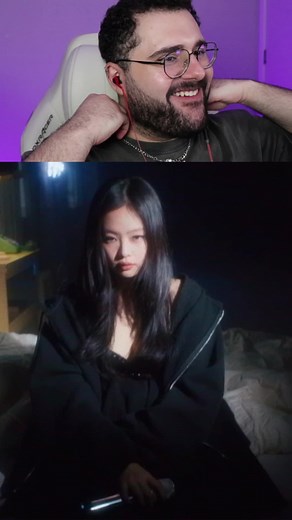 Jennie's Captivating Performance of 'Love Hangover'