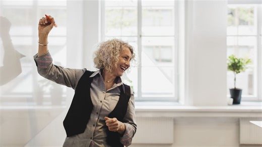 Call me sloo en plus d etre belle elle est doué d humour