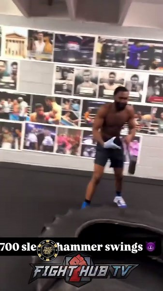 Insane Jaron Ennis 700 swing sledgehammer workout