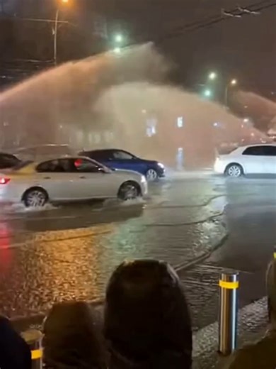 Traffic Chaos as Lights Fail: A Fictional Encounter