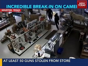 #BestofWeek Caught on camera! Masked robbers break into gun shop in Houstan | India Today