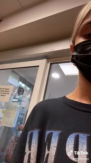 My shoulder popped out and I don’t think it’s went back in and they won’t even let honor in the waiting room with me fml