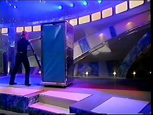 Light Spiker illusion performed by Russ Stevens