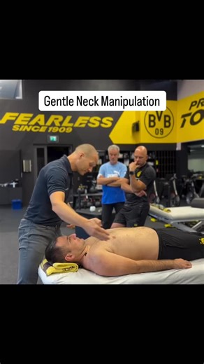 Gentle neck manipulation ≠ weak treatment. In this video, Giles Gyer demonstrates a low-force, controlled cervical manipulation. Unlike a lot of what you see on social media, effective neck treatment does not require aggressive thrusts, excessive force, or chasing a loud cavitation. ✔️ Precision over power ✔️ Safety over spectacle ✔️ Clinical reasoning over theatrics For people with neck pain, stiffness, or apprehension, gentle techniques often feel safer and are better tolerated. For osteopaths