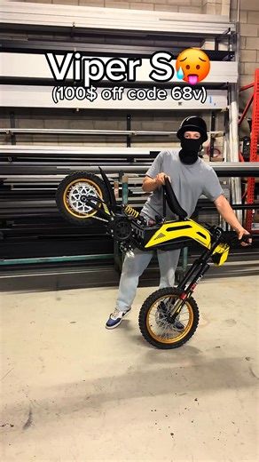 𝙁𝙧𝙤𝙢 𝙗𝙖𝙘𝙠𝙮𝙖𝙧𝙙 𝙩𝙧𝙖𝙘𝙠𝙨 𝙩𝙤 𝙧𝙚𝙖𝙡 𝙩𝙧𝙖𝙞𝙡𝙨. ᵁᴷ The Viper S combines electric torque with a trail-ready build for all-day riding. 3500𝐖 𝐏𝐨𝐰𝐞𝐫 | 50 𝗞𝗺/𝗵 | 72𝗞𝗺 #ebike #offroadbike #emoto #dirtbike #79bike #79emotos #79rideout | 79 Emotos