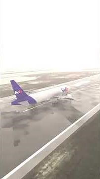 INCREDIBLE 777F FedEx Wet Runway CYYZ