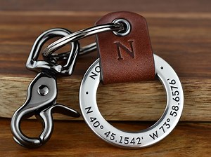Coordinates Keychain Gift for Man - Custom Leather Keychain Engraved Gift - Etsy