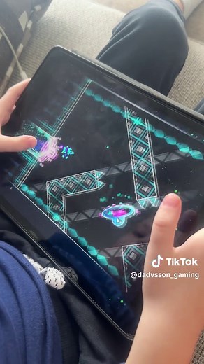 Mastering Sonic Wave in Geometry Dash: A Guide