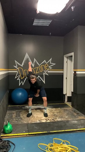 #kettlebell #kettlebellworkout #dropzone #kettlebelljuggling #renovations