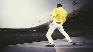 Queen - The Vinyl Collection è la raccolta completa degli album ufficiali della band usciti dal 1973 a oggi, con le antologie e i leggendari dischi dal vivo, rigorosamente registrati in half speed. Prima uscita a soli 9,99€! ➡️ Con Primaedicola.it prenoti online, paghi e ritiri all'edicola che preferisci ;) Prova ora! | PrimaEdicola.it